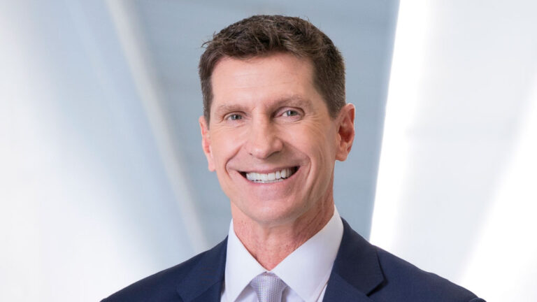 Mike Radossich assume la carica di nuovo Chief Executive Officer di ...